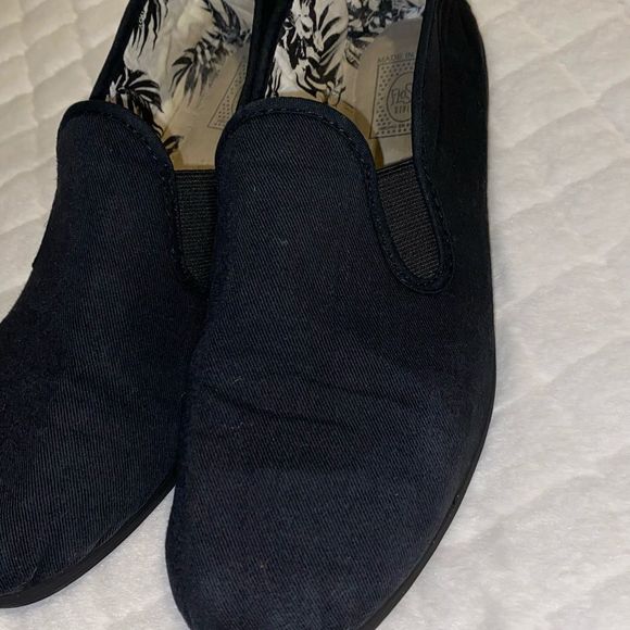 Flossy Style | Shoes | Flossy Style Black On Black Flats Size 75us ...
